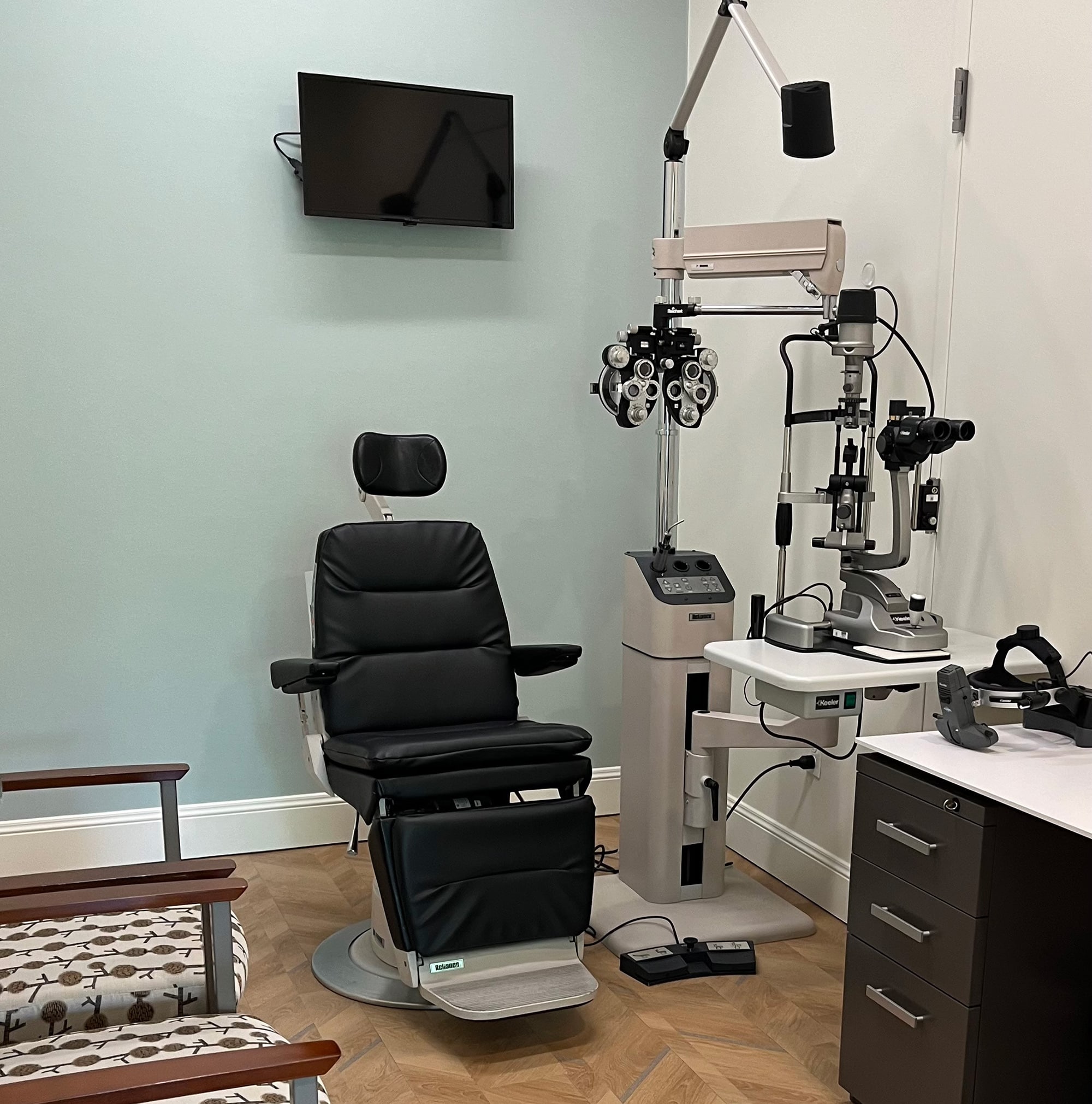 Clinic Photos - Apex Vision | Darcy H Wolsey, MD